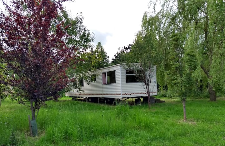 Country Static Caravan In Woods - Private Parking - Warwickshire