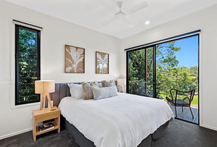 Luxury 1 Bedroom Spa Villa With Indoor Fireplace - Maleny
