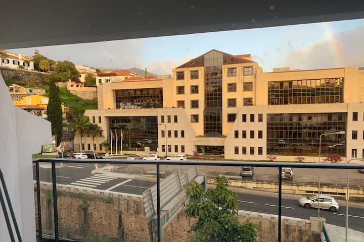 House In The Heart Of Funchal With Big Balcony - Funchal
