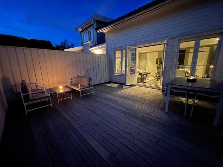 Nydelig Leilighet I Bakgård Med Uteområde Posebyen - Kristiansand