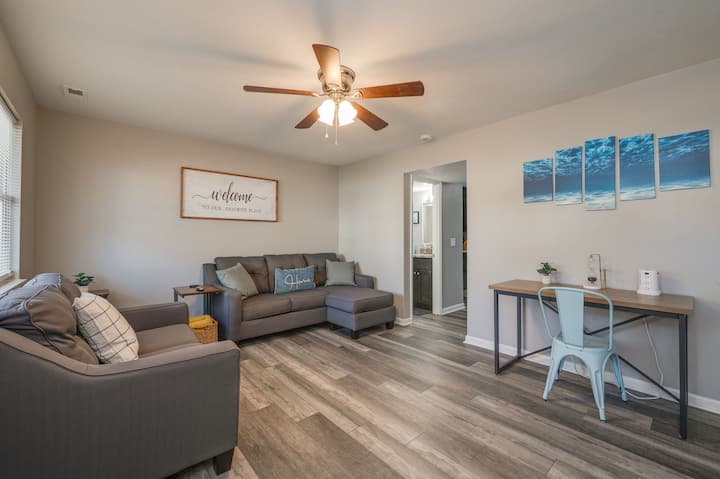 Phoebus 3 Bedroom, Perfect For Family Vacation! - Norfolk, VA