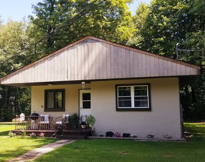 Countrybears Guesthouse. Quiet Home Away From Home - Monticello, NY
