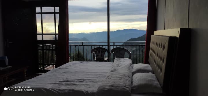 Cottage With Balcony And Valley View - Dhanaulti