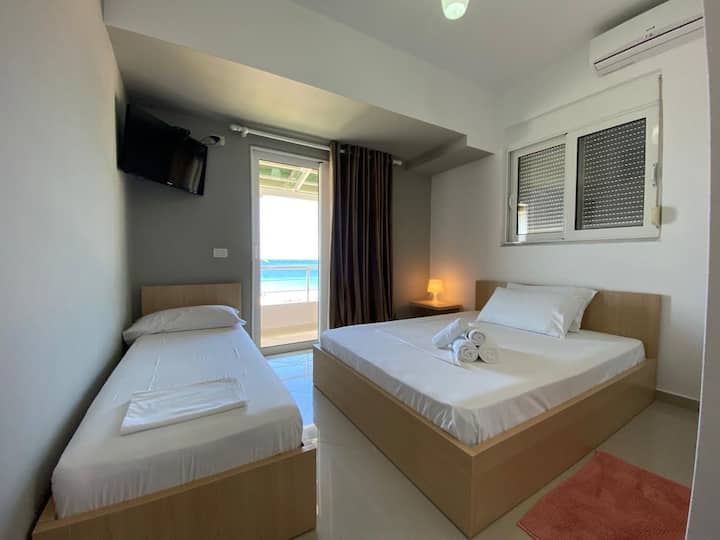4-amazing Sea View Studio! - Borsh
