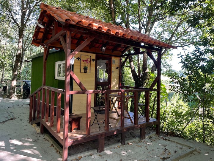 Castanheiro - Cozy One Bedroom Camper -