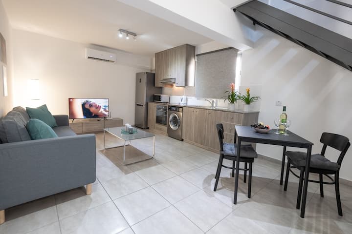 Centrale Maisonette Suite - Ayia Napa