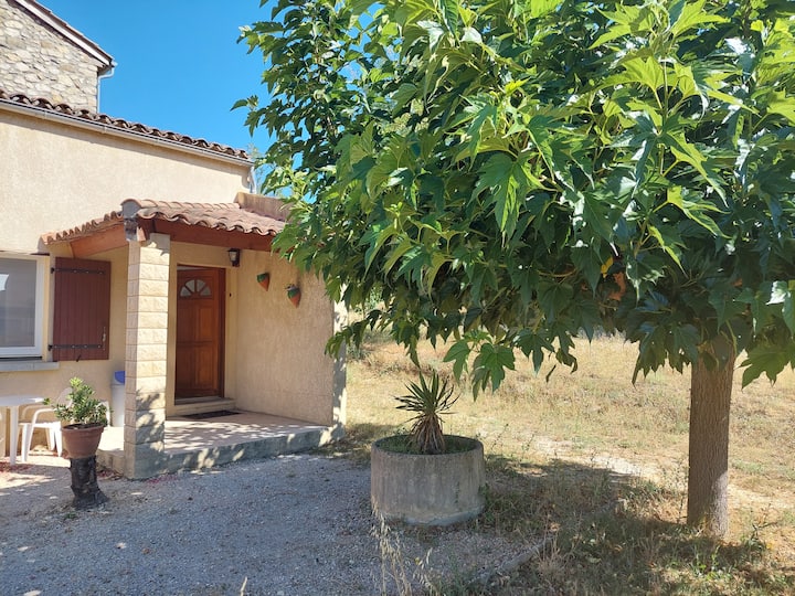 Superbe Appartement Avec Barbecue Extérieur - Ardèche