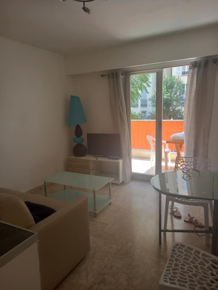 Studio Au Calme Proche Place Franklin - Nice