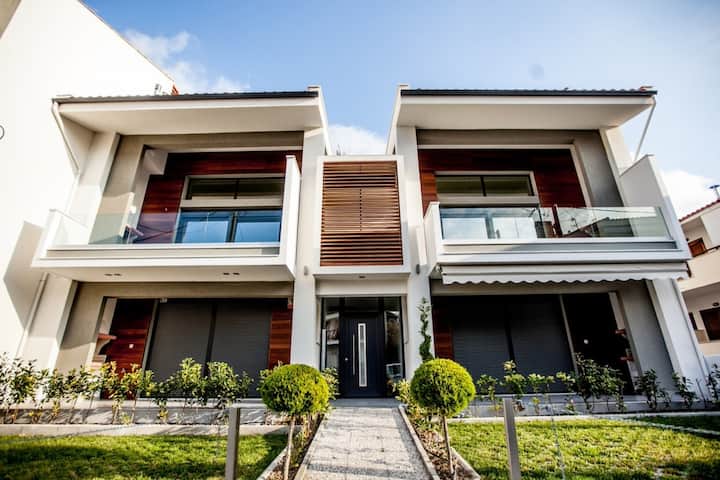 Aleksia Seaside Deluxe Apartment - Halkidiki