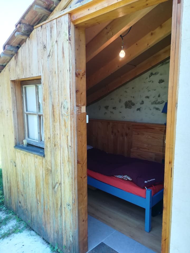 Chambrette Dans Cadre Naturel - Crest