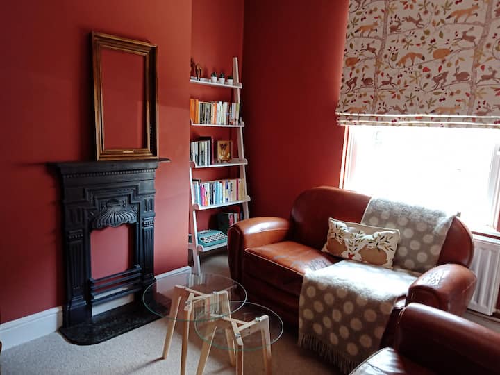 Victorian Terrace With Two En-suite Bedrooms - York