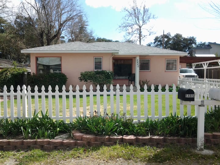 Come Stay At Aunt Millie's House! 30 Day Min. 2/2 - Atascadero, CA