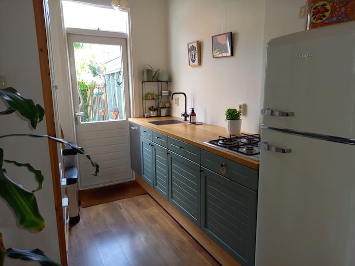 Vintage Style House (1920) With Sunny Backyard - Haarlem