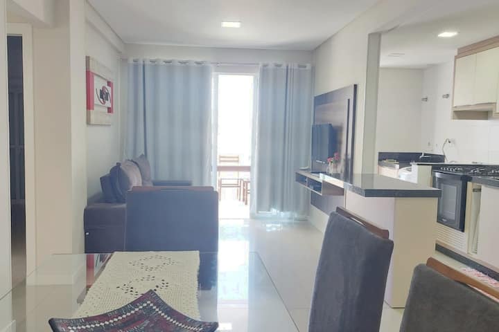 Apartamento Confortável Na Praia De Bombas 02f. - Pôrto Belo