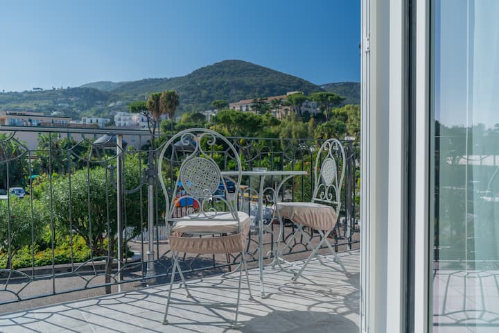 Luxury Suite In Ischia Porto • Emotional Shower - Ischia Porto