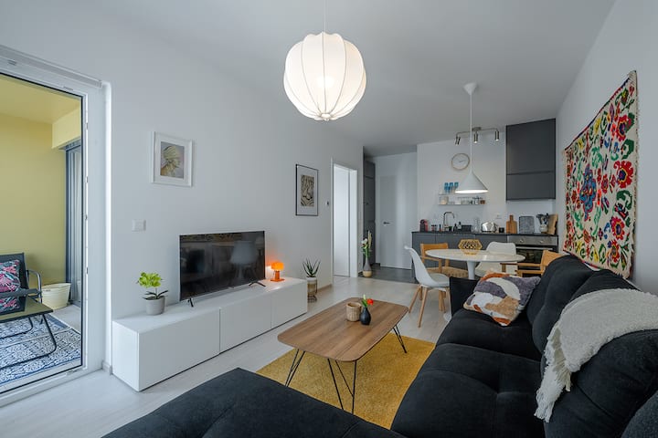 Free Parking+balcony+1bd+portier+new Built House - Budapeste