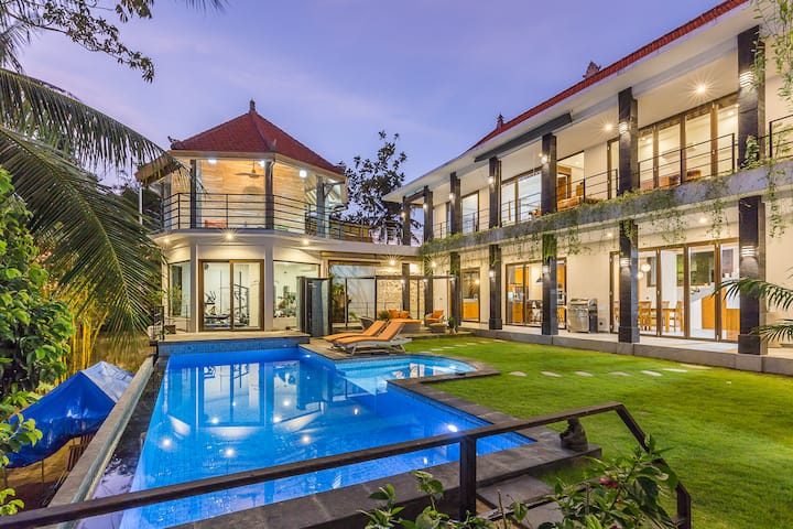 Amazing Ocean View Villa - Tabanan