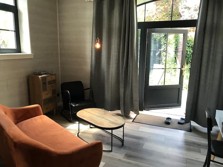 1-bedroom Place In Large Garden With Swimming Pond - Hoogstraten