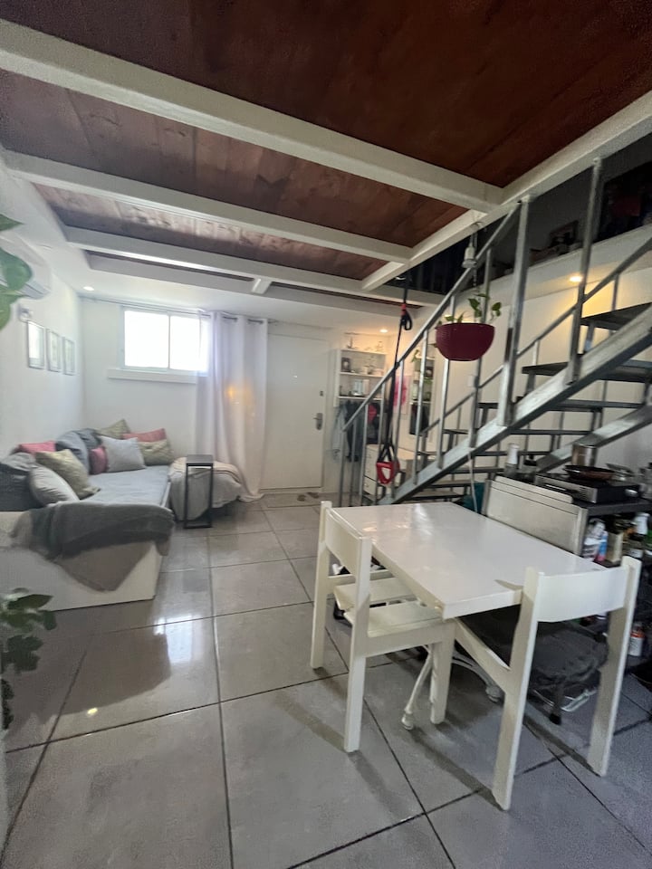 2 Level Apt In Kerem/carmel Market, 5 Min To Beach - Tel-Aviv