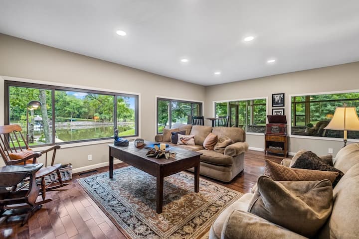 Lake Awana Point - Kingston, TN