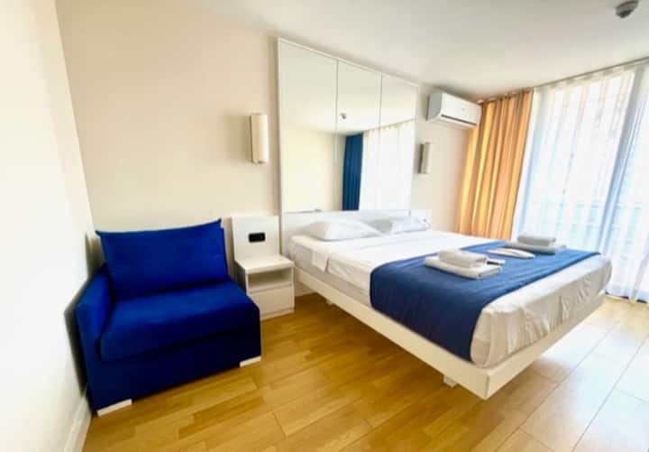 Orbi City Sunny Cozy Apartment - Batumi