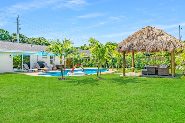 Casa Del Sol - Bike To Beach, Huge Pool, Yard - Jupiter, FL