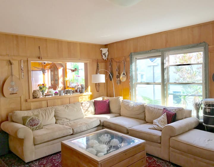 Spacious Home In Oakmore Neighborhood - 오클랜드