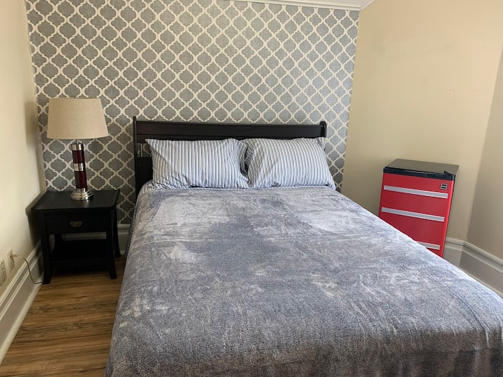 Charming Private Room In Kitchener Downtown - Kitchener