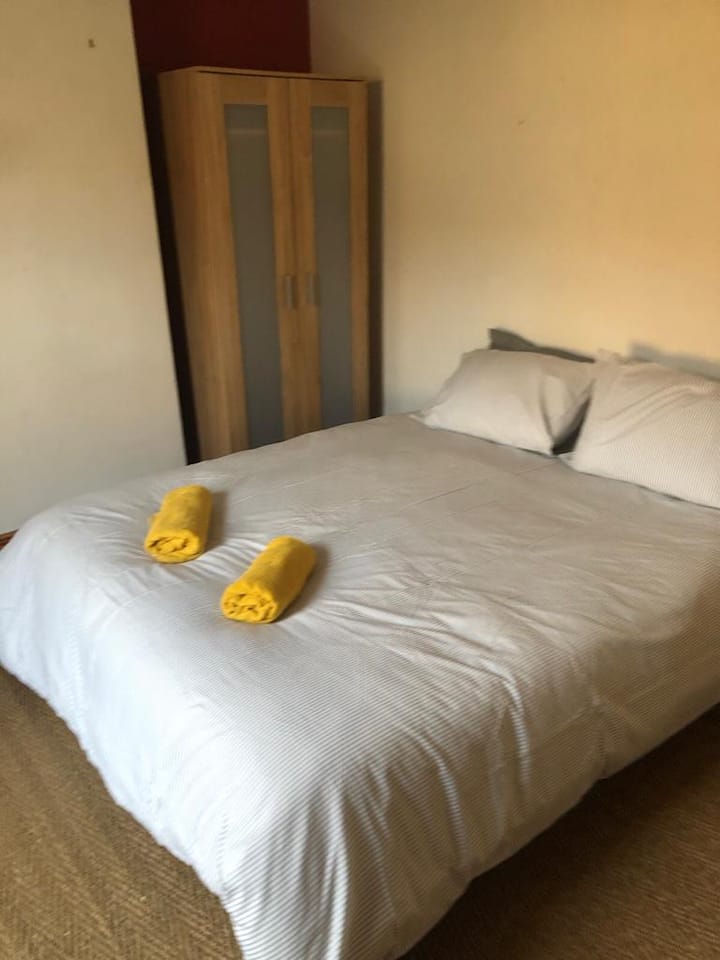Lovely 4 Br House For Friendly Professionals - Bath