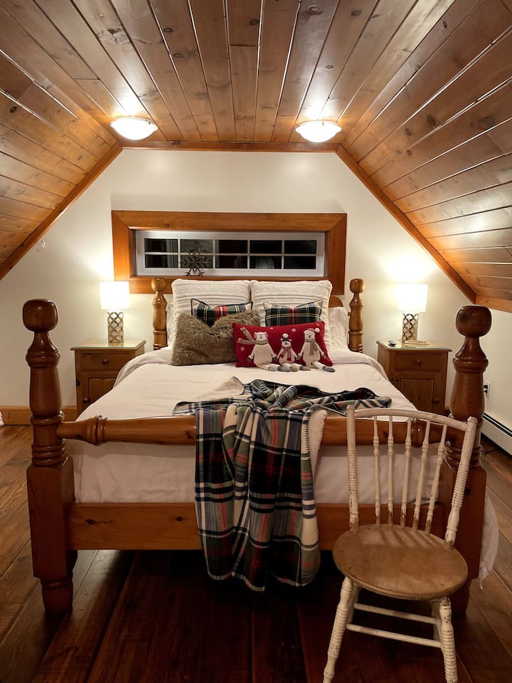 Cozy Loft Suite With Separate Entrance. - Huntsville