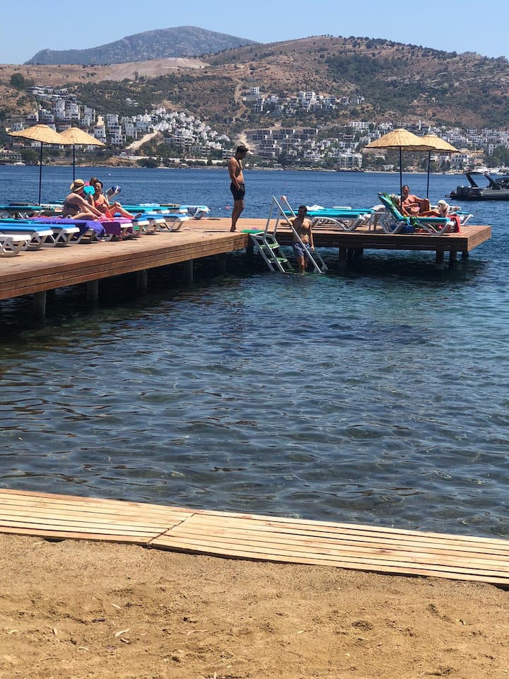 Bodrum Gündoğanda Plajlı Havuzlu şıK Villa - Gündoğan
