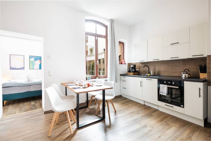 Ko-living Iv At New Theater | Oldtown | Kitchen - Halle (Saale)