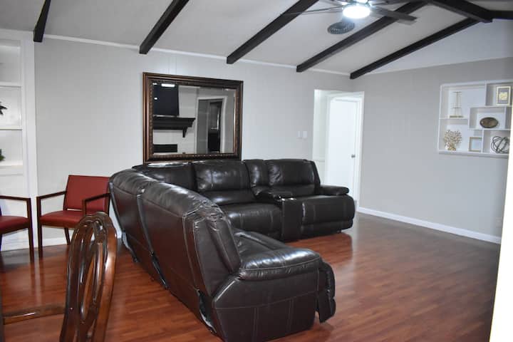 Imperial Casa - Midland, TX