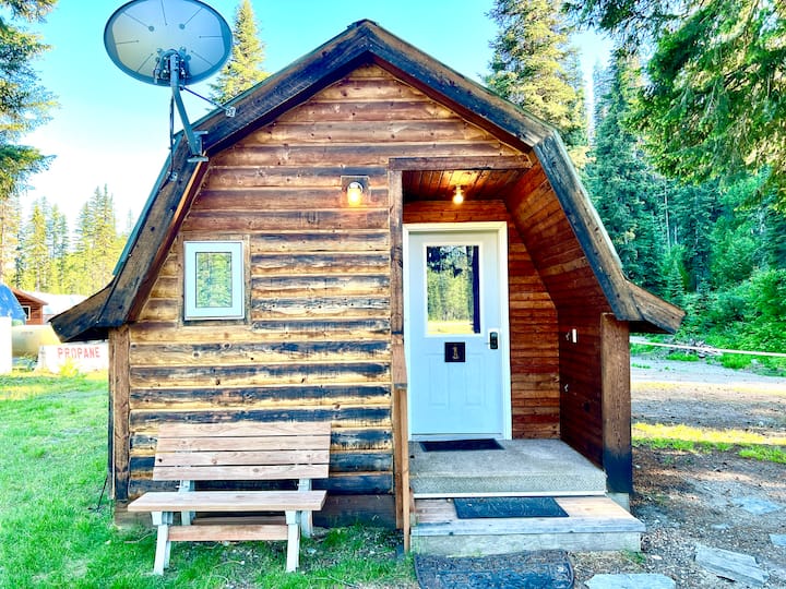 Triple G’s Resort - Cabin 1 - Montana