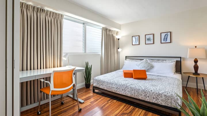 09 Free Parking/10 Min Beach/2br-waikiki/ala Moana - Honolulu, HI