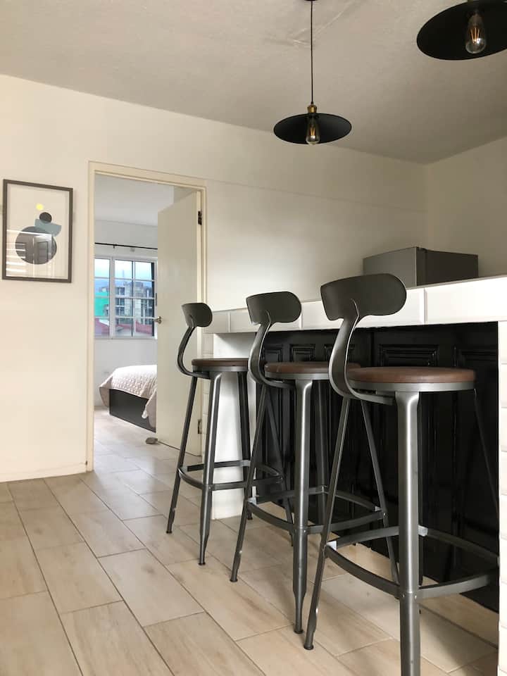 Cozy Manor, Modern Apt With 24h Security, Balcony - Kingston (Jamaica)