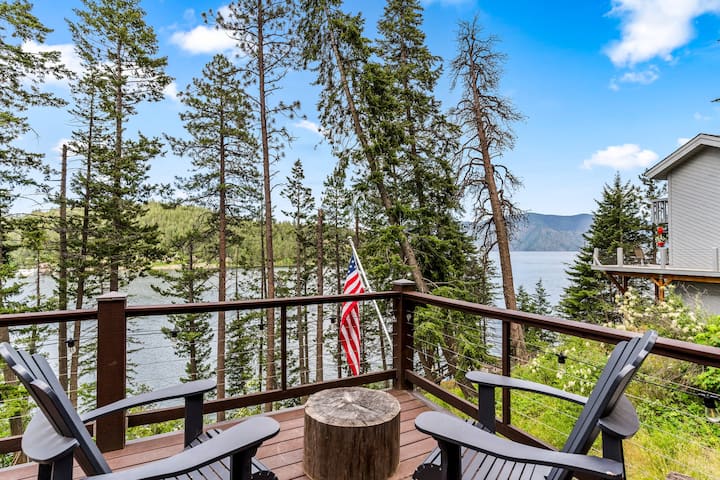 Cheerful Waterfront Cabin On Lake Pend Oreille - Hope, ID