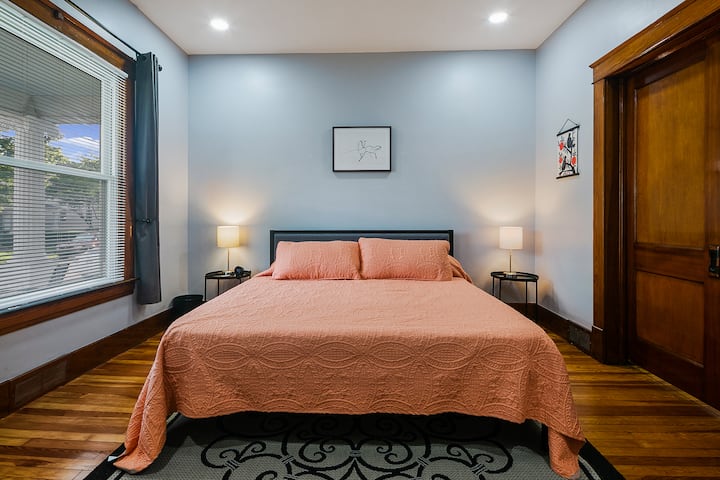 Parkwaystay! 2 Bed House Close To Downtown/ Expo - Louisville Zoo, Louisville