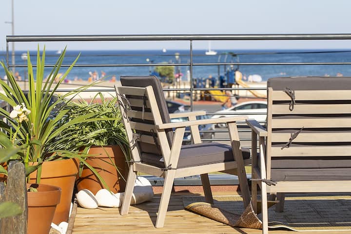 Maison "Clair De Lune"
Direct Bord De Mer - Saint-Pierre-la-Mer