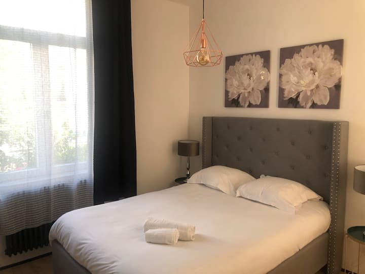 Sainte Cecile 2 - Studio éLégant Et Central - Bellerive-sur-Allier