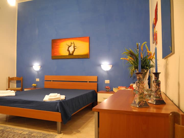 Casa Melone Giallo Camera Blu Tripla - Erice
