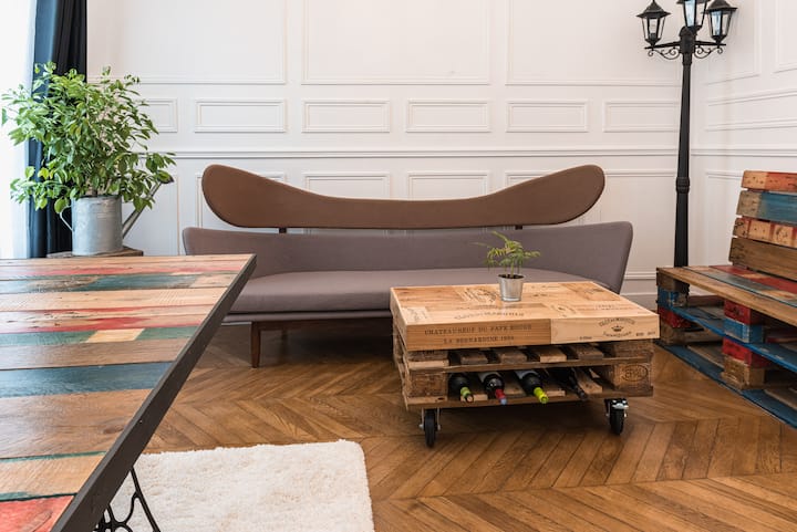 Marché Paul Bert Aux Puces De Saint Ouen - Saint-Ouen