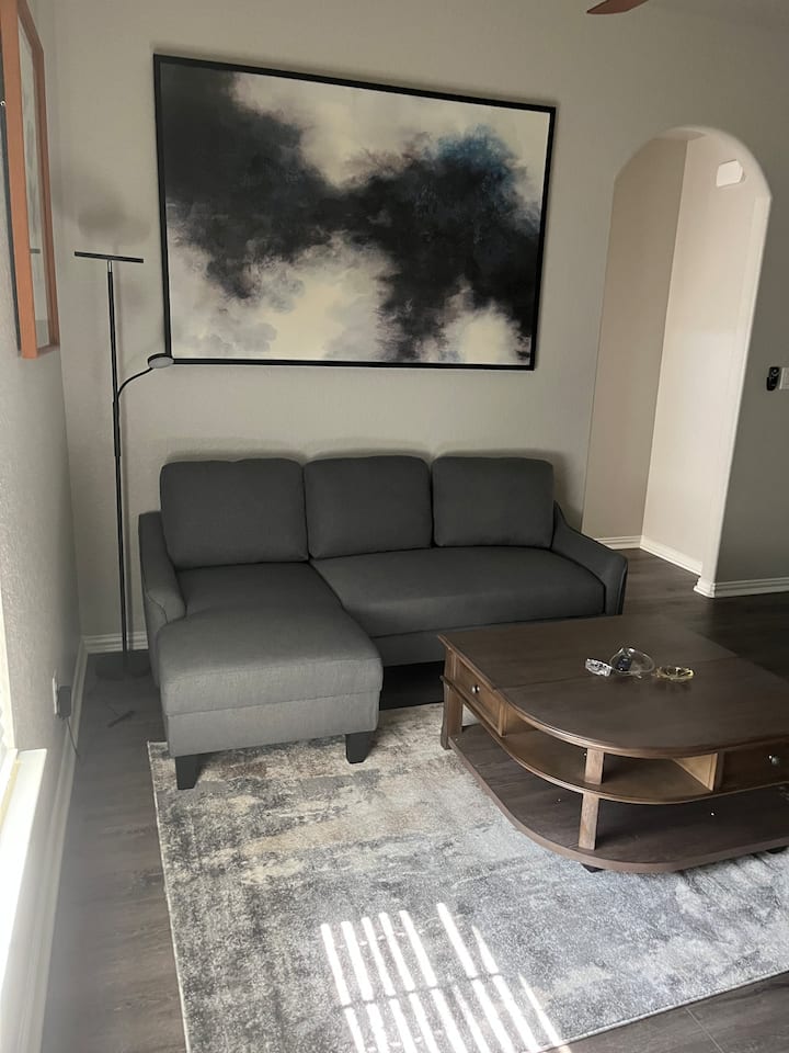 Lovely 1-bedroom Apartment In A Community Setting - Redbird Ranch - San Antonio