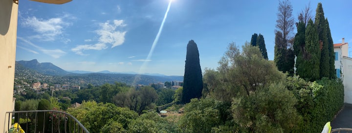 Appartement Dans Une Résidence Au Calme - Vence