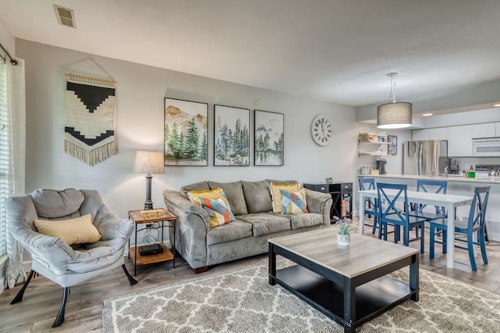 Clean Updated Condo Perfect For Up To 7 People - Branson, MO