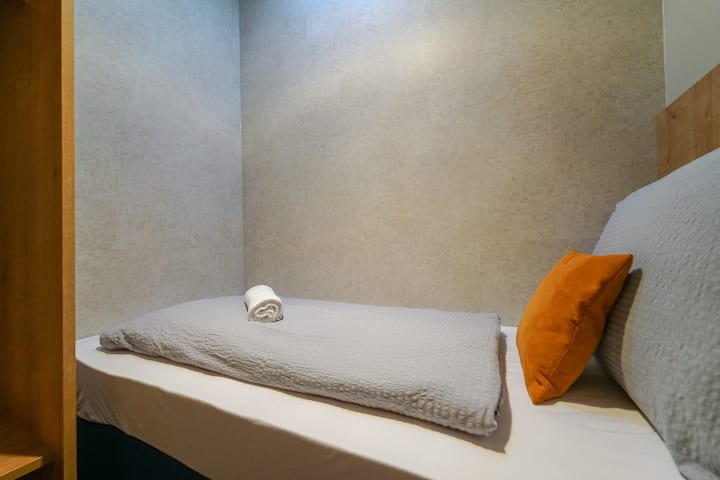 Nft Cabin | Private No Window - Bratislava