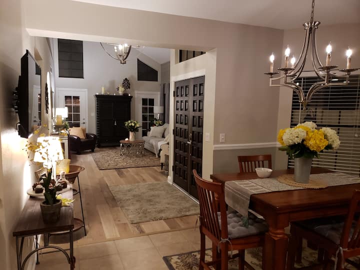 The Frabotta Inn~ Beautiful Townhouse In Tempe Az! - Tempe, AZ