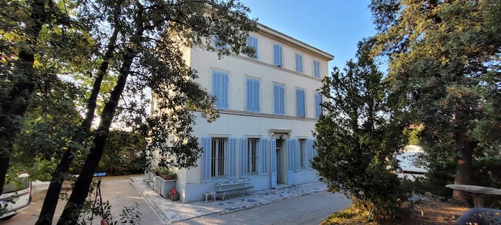 Chambre éLégante En Rez-de-jardin D'une Bastide - 馬賽