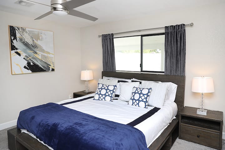 Pomo King Suite In Old Town Scottsdale Sleeps 2 - Scottsdale