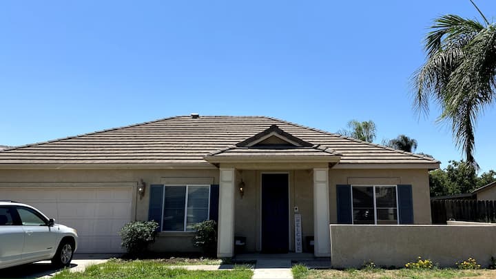 3 Bedroom Home Plus In-law Suite - Tulare, CA